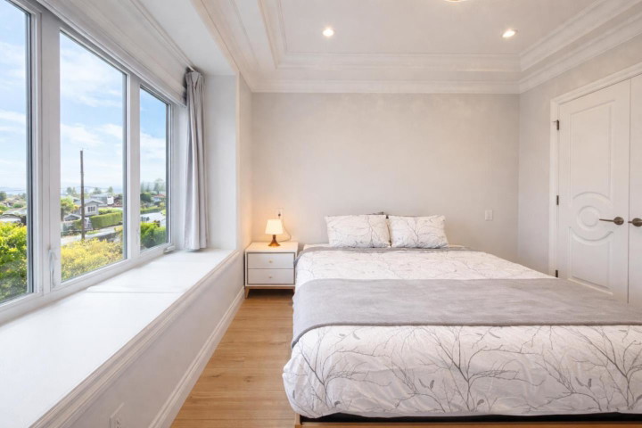 King Master Bedroom W Ensuite - Burnaby & Skytrain - 버너비
