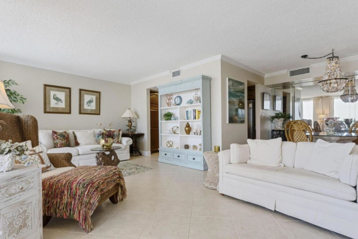 Two Bedroom Condo With Oceanfront Balcony And Resort Amenities - Jacksonville Beach, FL