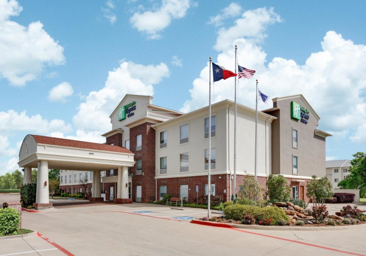 Holiday Inn Express Hotel & Suites Cleburne By Ihg - Joshua, TX