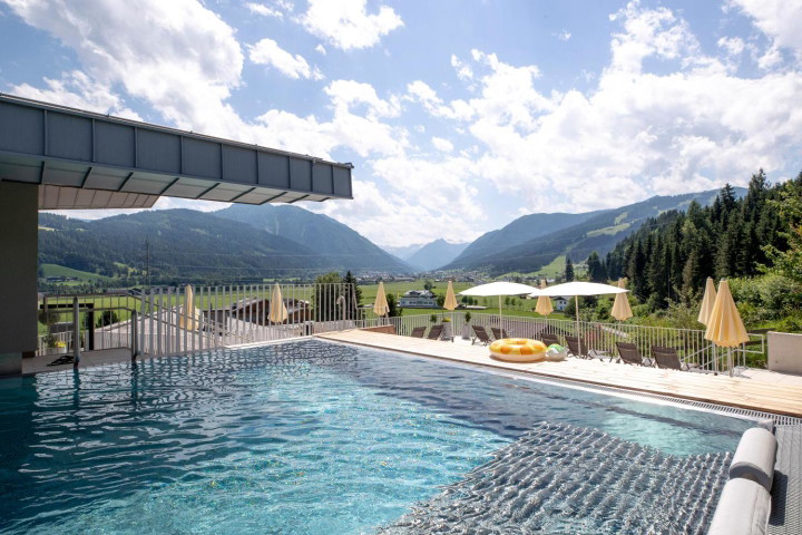 Familienhotel Felsenhof - Flachauwinkl