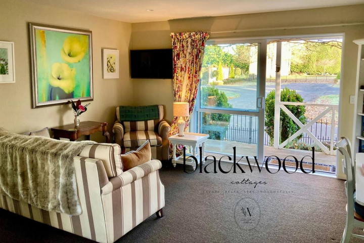 Willowtree Cottage Gated Country Luxury Near Lincoln Uni & Wedding Venues - West Coast