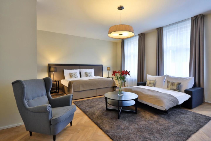 James Hotel & Apartments - Prague