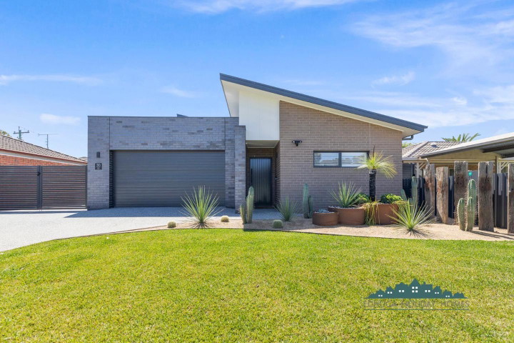 30 Simms Street - Echuca Holiday Homes - Moama
