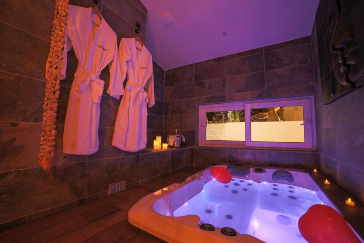 Ô Balinais Mini Villa Avec Spa Et Piscine Chauffée Privative Marseille - Cassis