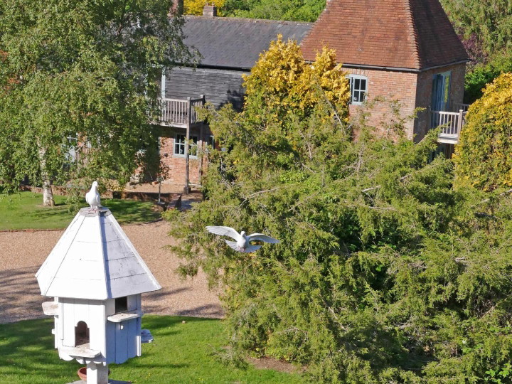 Spilstead Barn - Battle
