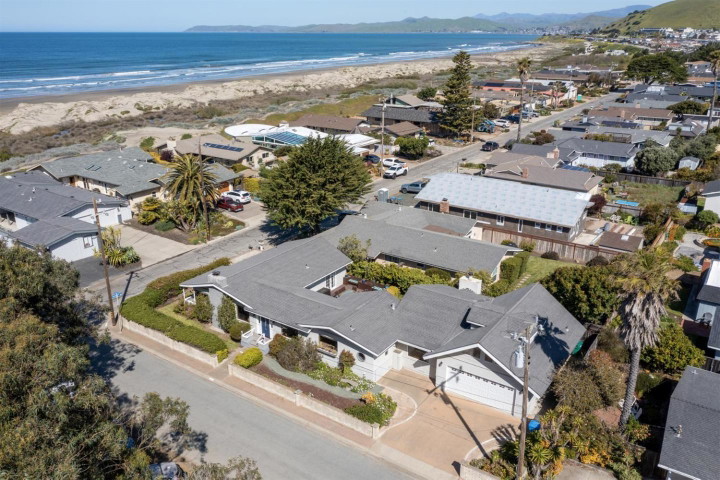 2950 Beachcomber - Morro Bay, CA