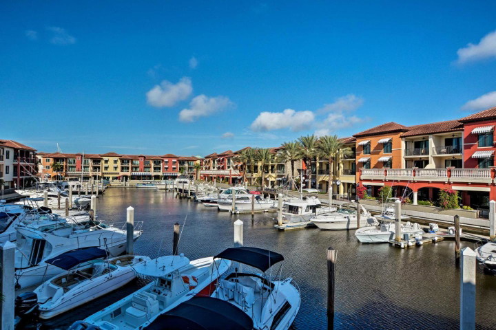 Relaxing Waterfront 2-story Retreat W/ Pool Access - Naples, FL