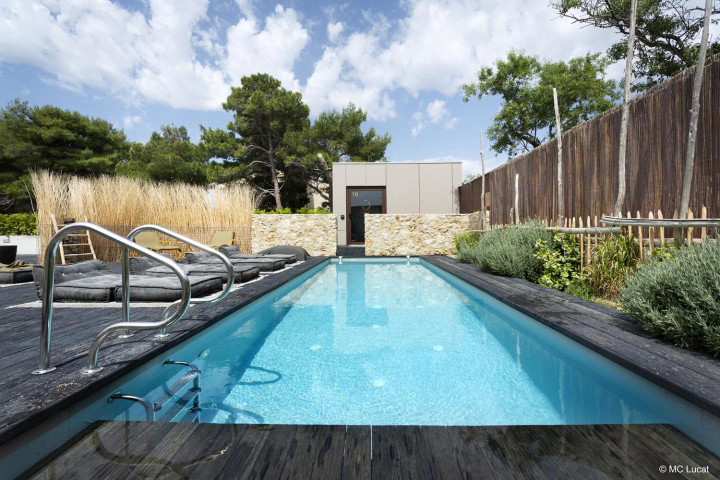 Le 19-21 - Un Amour D'hotel - Leucate
