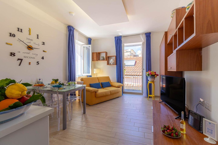 Vivaldo Suite Accademia - Boutique Penthouse In The Heart Of Sorrento - Sorrento