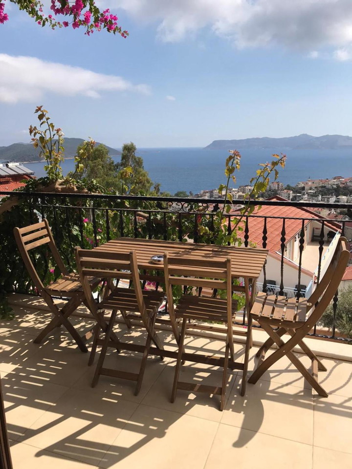 Kasinn Apart Beyaz - Kaş
