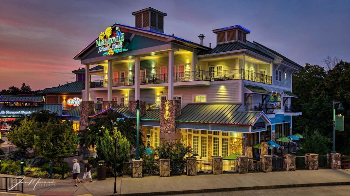 Margaritaville Island Inn - Pigeon Forge, TN
