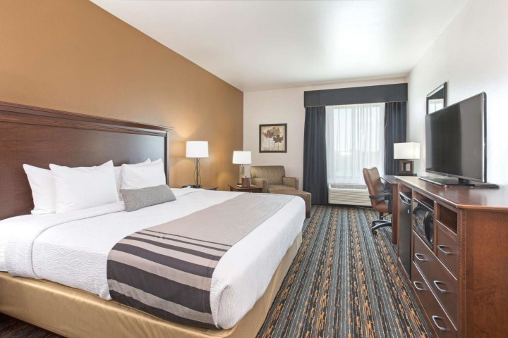 Best Western Plus Lincoln Inn & Suites - Lincoln, NE