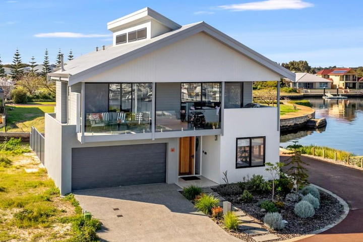Two-storey With Marina Views - Busselton