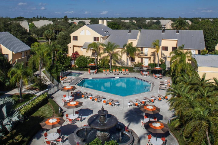 Courtyard By Marriott Boynton Beach - Delray Beach, FL