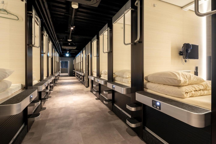 Capsule Hotel Cube Hiroshima - Japan