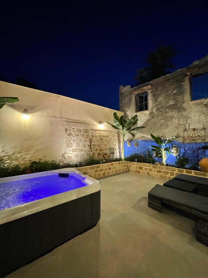Midgard Suites (Medieval Town) - Rhodes (Greece)