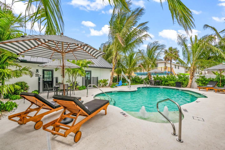 The Retreat At Anna Maria Island Inn - Bradenton Beach, FL