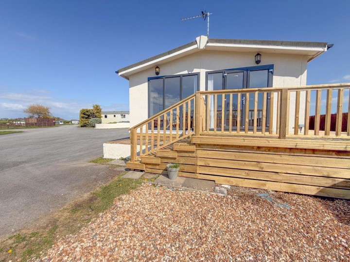Monkstone Lodge - 3 Bedroom Lodge - New Hedges - Saundersfoot