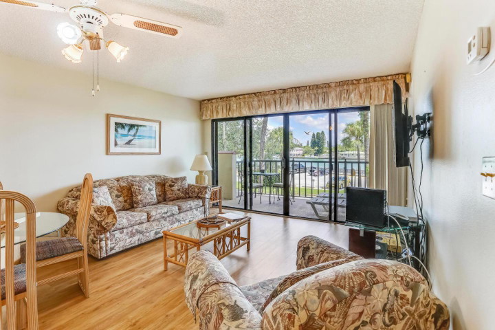 Land's End 1-204 Bay Front - Treasure Island, FL