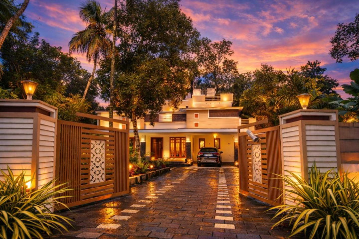 Pathiramanal Service Villas - Kumarakom