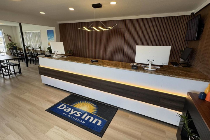 Days Inn By Wyndham Ridgecrest Near China Lake Naval Station - Ridgecrest, CA