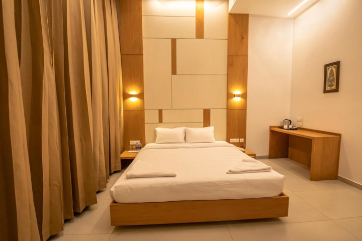 Rathna Residency - Near Us Consulate - Chennai