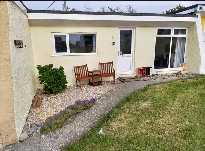 Seawaves Chalet - Coastal Escape Near The Beach - Crackington Haven
