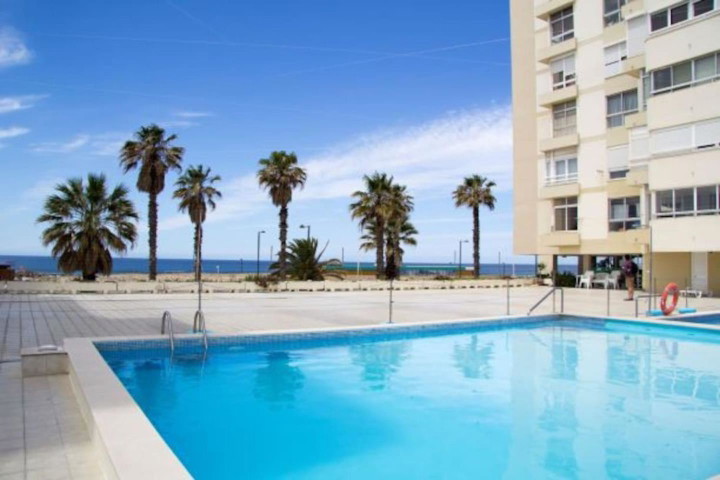 Wonderful Studio Apartment In Front Of The Beach - Portugal