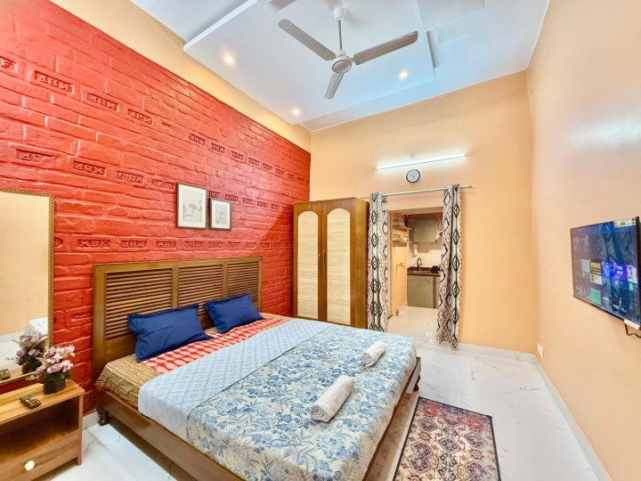 Artistic 1rk Studio With Kitchen In Ballygunge - Kolkata