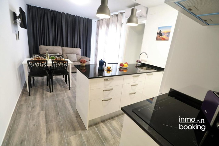 Inmobooking Pins Ii Essence Holyday - Cambrils