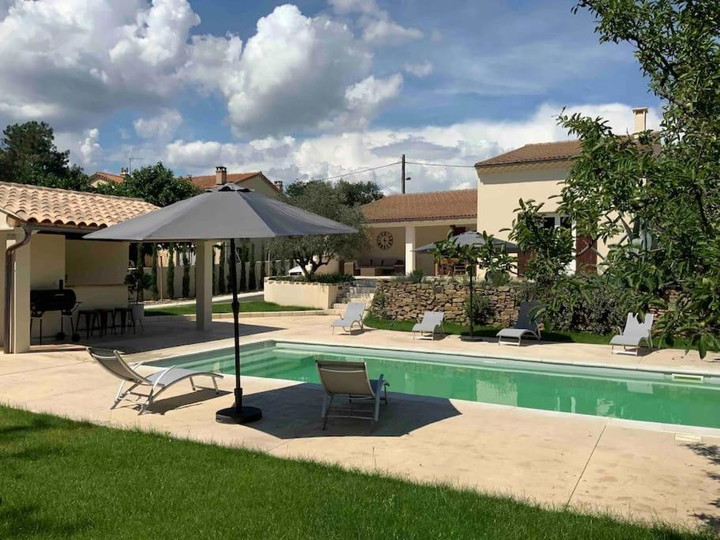 Maison Provençale Avec Piscine - Orange, France