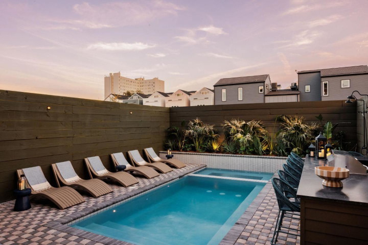 Modern New Homes Heated Pools And Spas - Louisiana