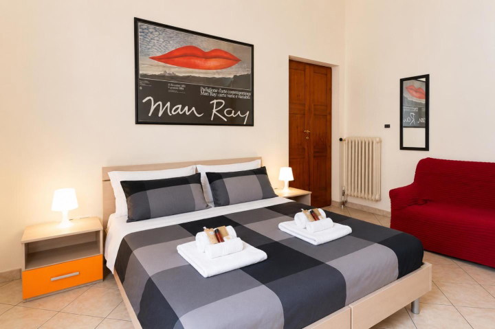 Sea Front Apartment City Centre - Italy