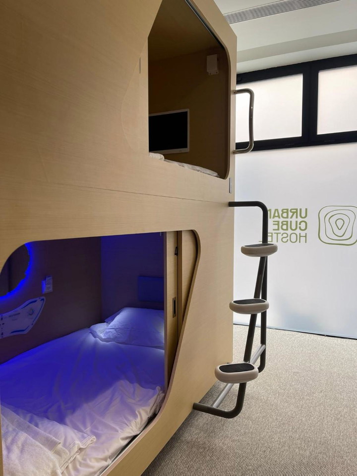Urban Cube Hostel Sevilla - Gines