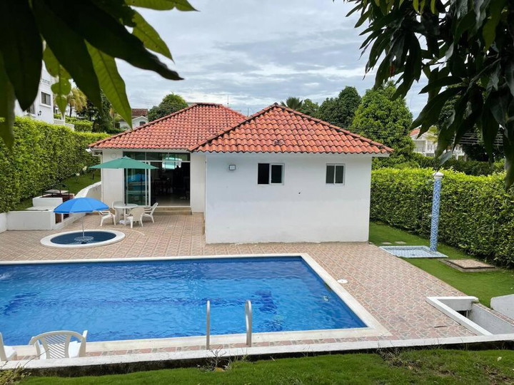 Acogedora Casa De Descanso Con Piscina Privada - Melgar
