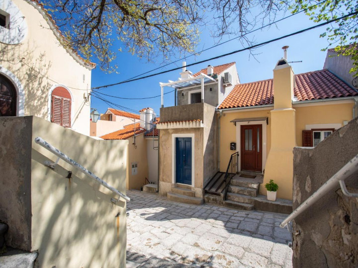 Little House In Baška - Croatia