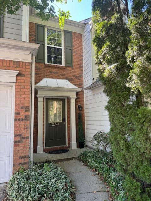Beautiful And Cozy House In Duluth! - Johns Creek, GA