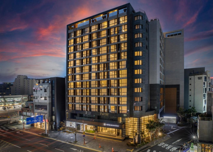 Golden Daisy Hotel - Seogwipo-si