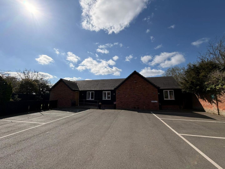 The Red Lion Bed And Breakfast - Stevenage
