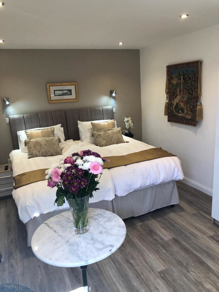 Jonan House - Deal