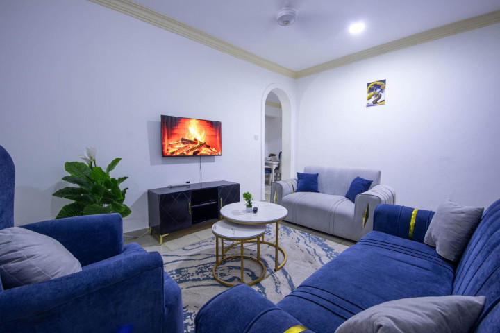 Well-furnished 2br Apartment In Bamburi, Vescon 1 Estate - Kenya
