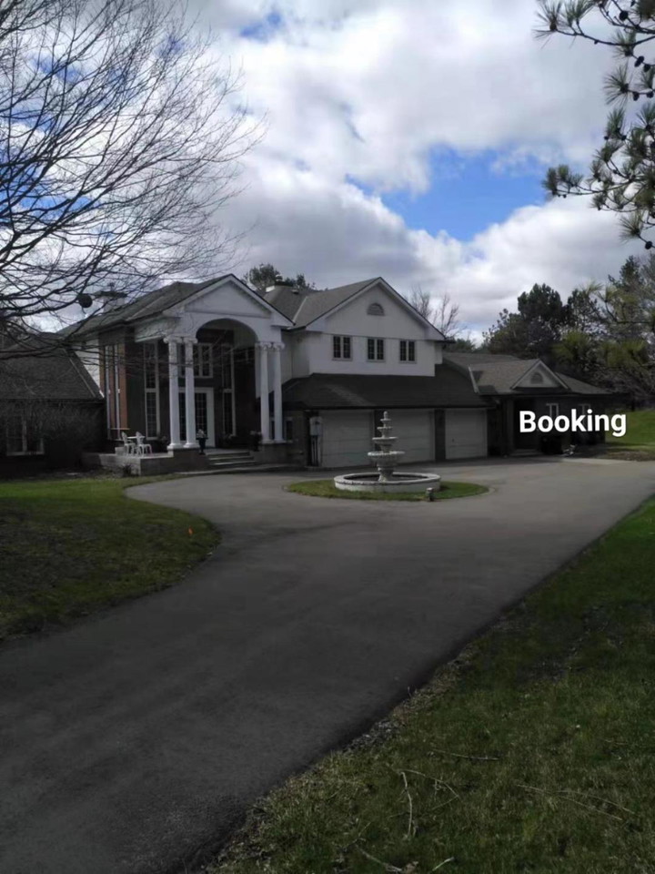 Lakeview Private Suite With Kitchen-twin Or King - Hockley Valley, ON