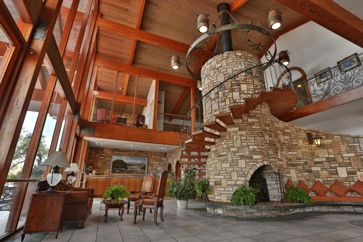 Inn Of The Hills Hotel And Conference Center - Kerrville, TX