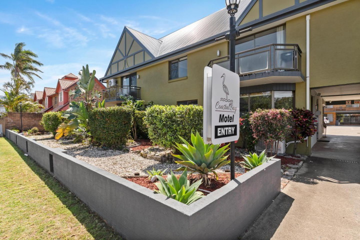 Coastal Bay Motel -
