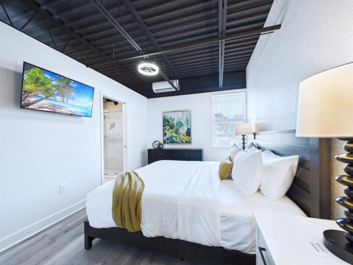 Modern Loft W Launch Views Near Beach -Unit 208 - Cape Canaveral, FL