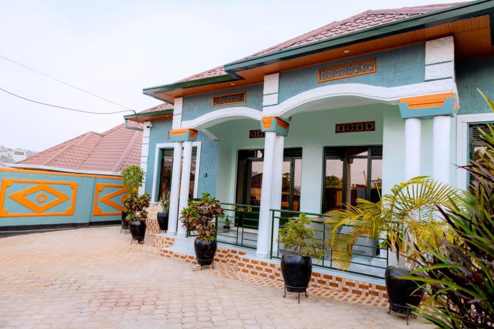 Modern Furnished House In Kabeza -