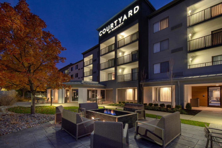 Courtyard By Marriott Cincinnati Airport - Cincinnati, OH