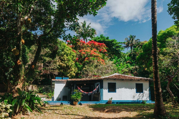Casa Estilo Pescador Com Jardim E Churrasqueira Perto Do Centrinho De Ilhabela - Ilhabela