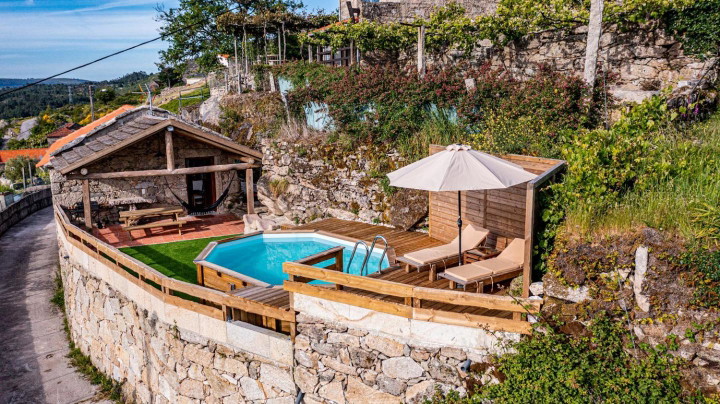 Chalé Dos Penedos, Sossego E Piscina Privada - Portugal