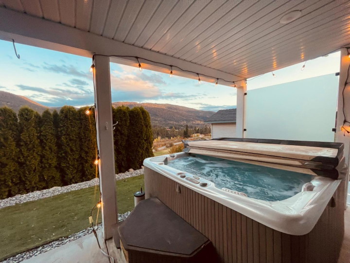 Relaxing 3 Bedroom Suite, Near Silver Star Resort - Vernon, BC, Canada
